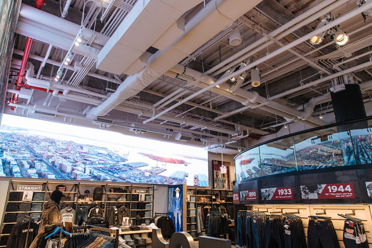 Render vs Real: Levi's Times Square flagship store - PixelPool